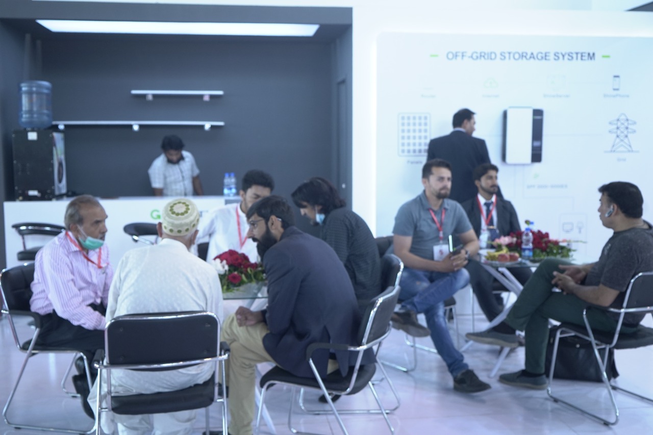 Download Brochure – Solar Pakistan